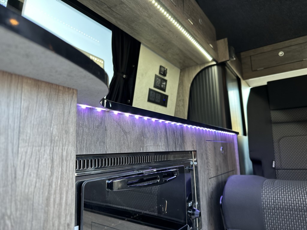 Sport + Model - Redline Campers